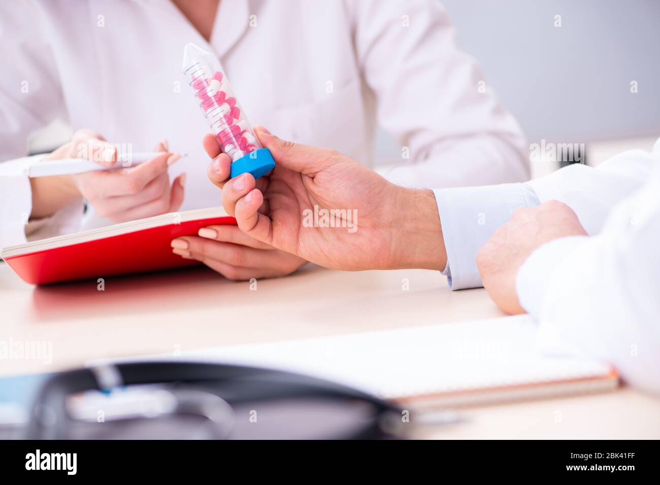 Medical students in the classroom college Stock Photo - Alamy