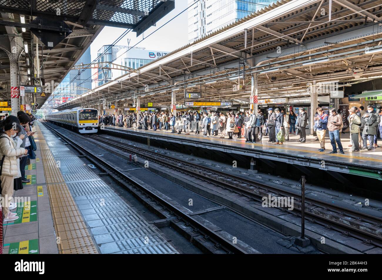 Japanese railway bridge tokyo hi-res stock photography and images - Alamy