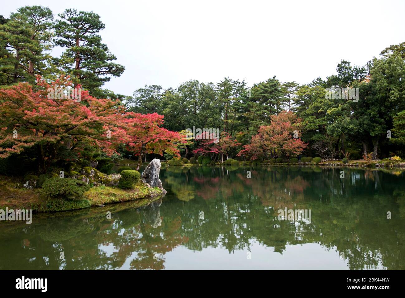 Fall at Kenrokuen in Ishikawa, Japan Stock Photo - Alamy