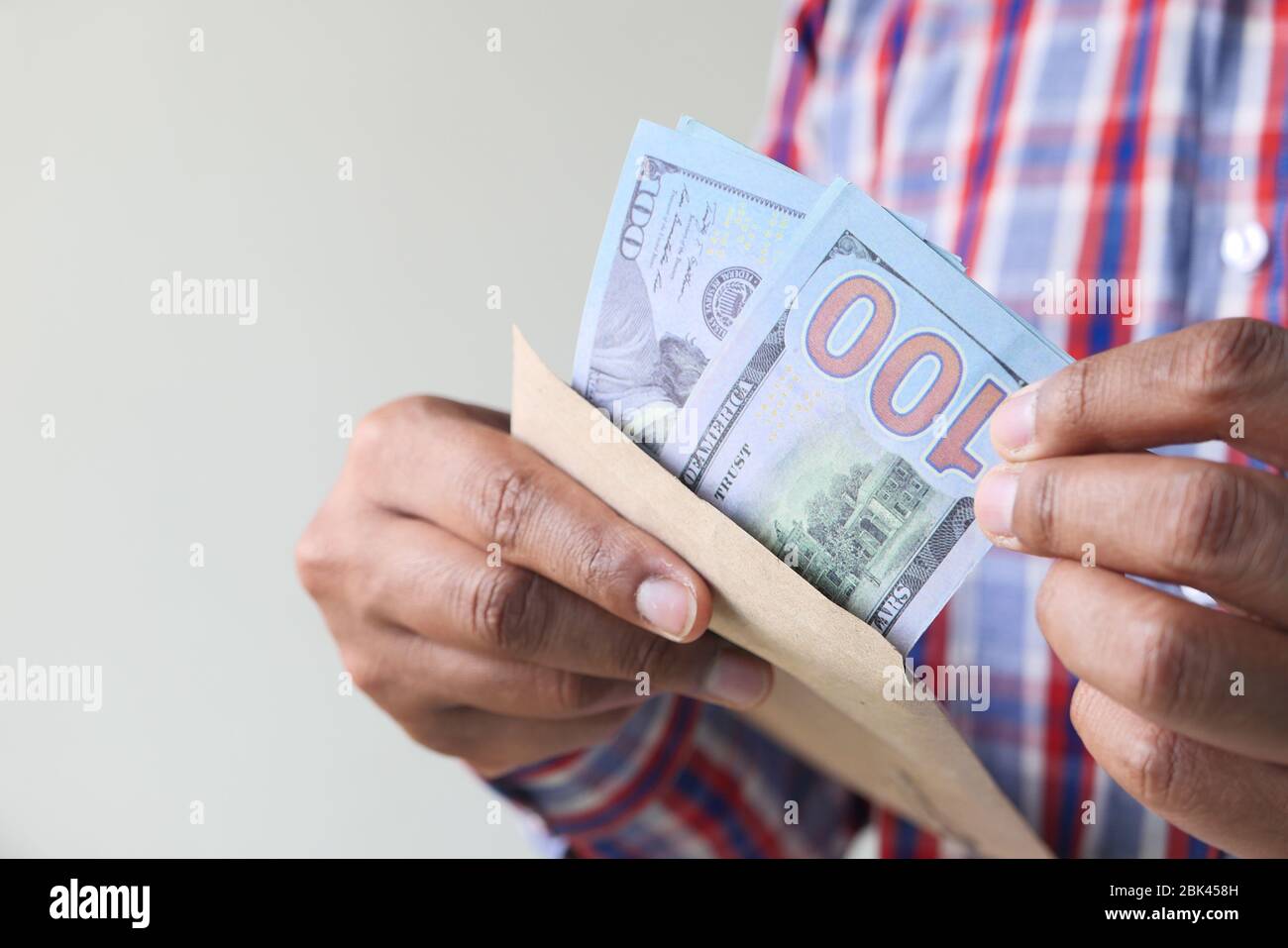 Hands count hi-res stock photography and images - Alamy