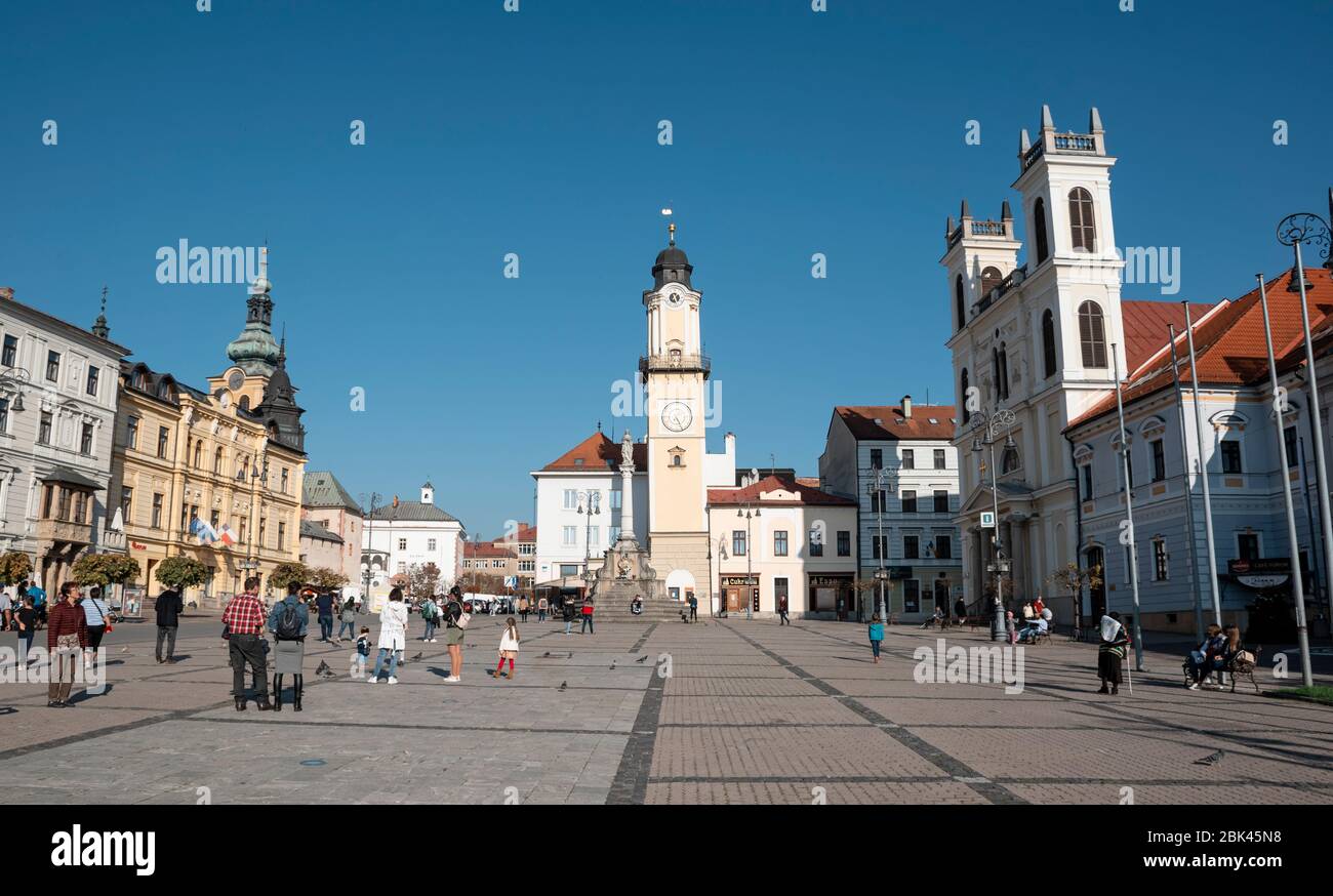 Town square hi hi-res stock photography and images - Alamy