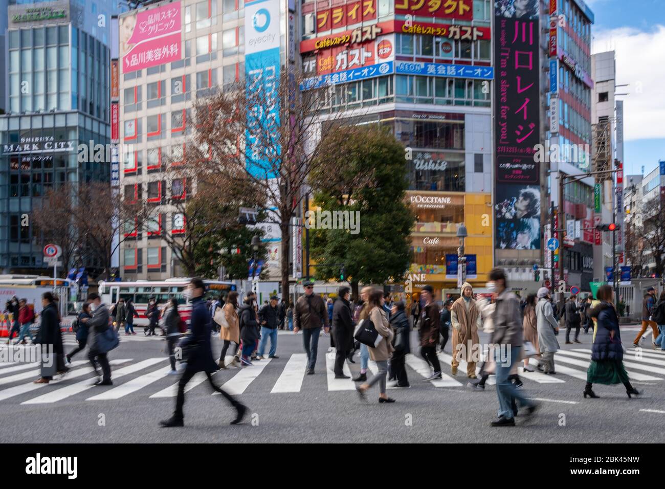 Scramble Crossing, Shibuya, Tokyo, Japan Stock Photo - Alamy