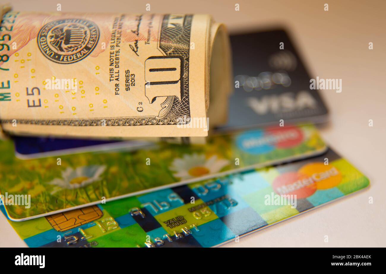 Plastic cards hi-res stock photography and images - Alamy