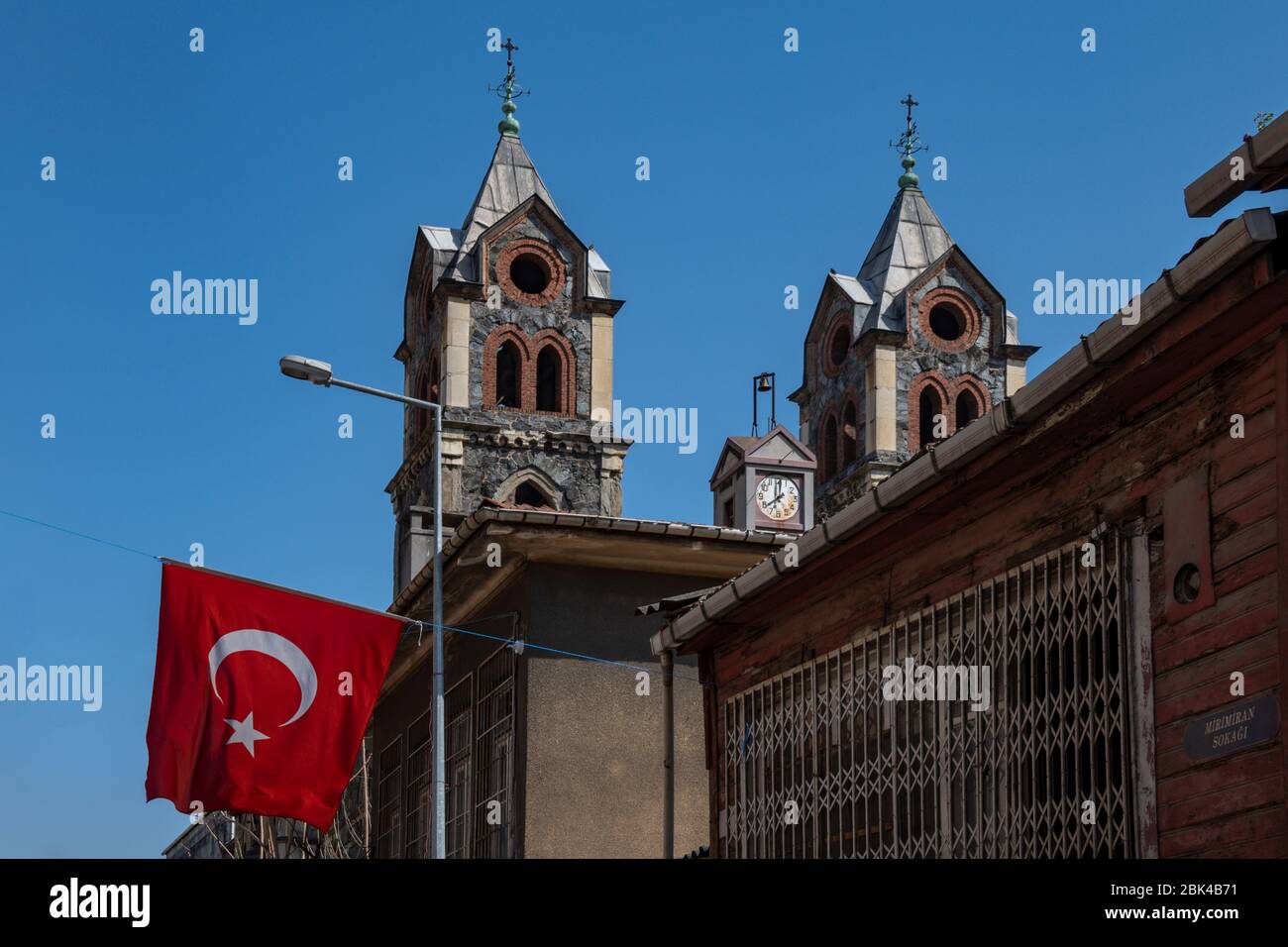 Dolapdere neighborhood of istanbul hi-res stock photography and images ...