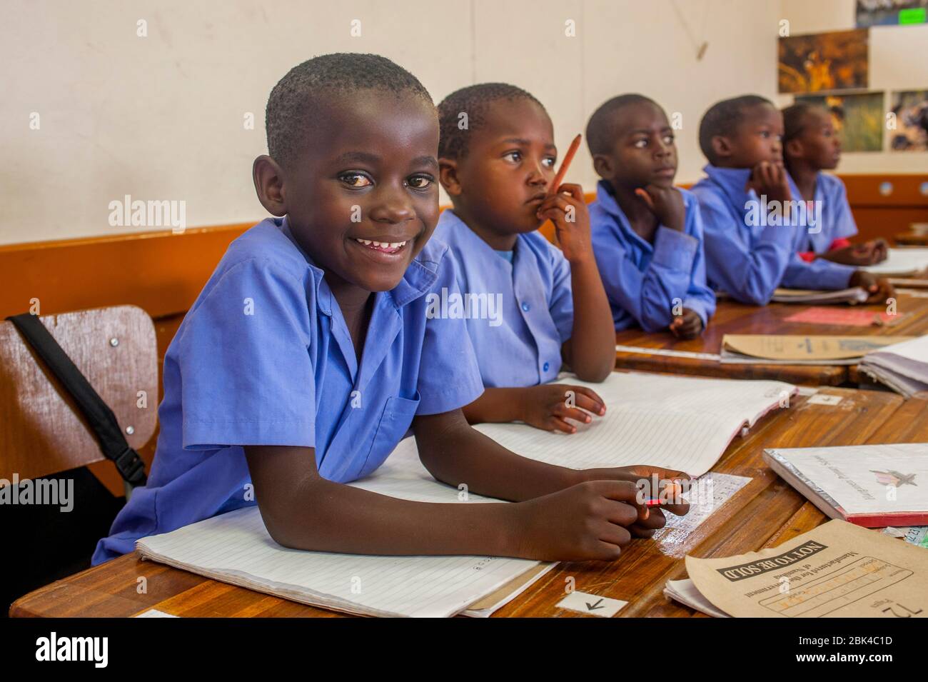 First grade students classroom hi-res stock photography and images - Alamy
