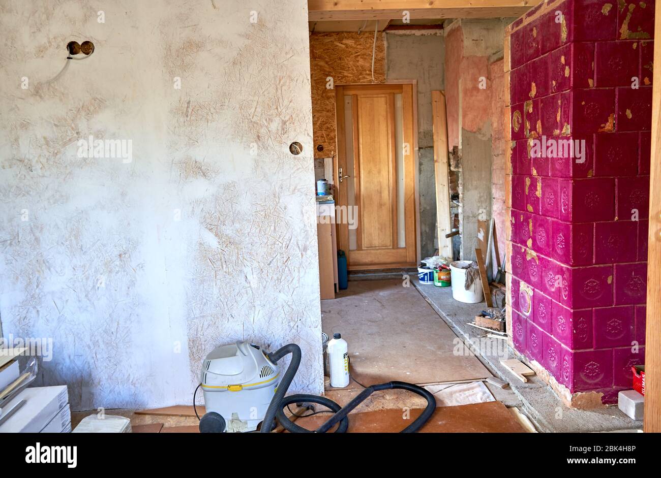 Old house under reconstruction Stock Photo - Alamy