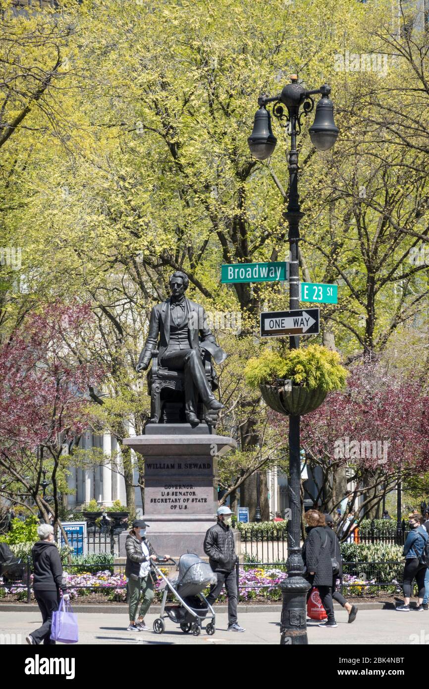 William Henry Seward, Sr. Statue, Madison Square Park, New York City ...