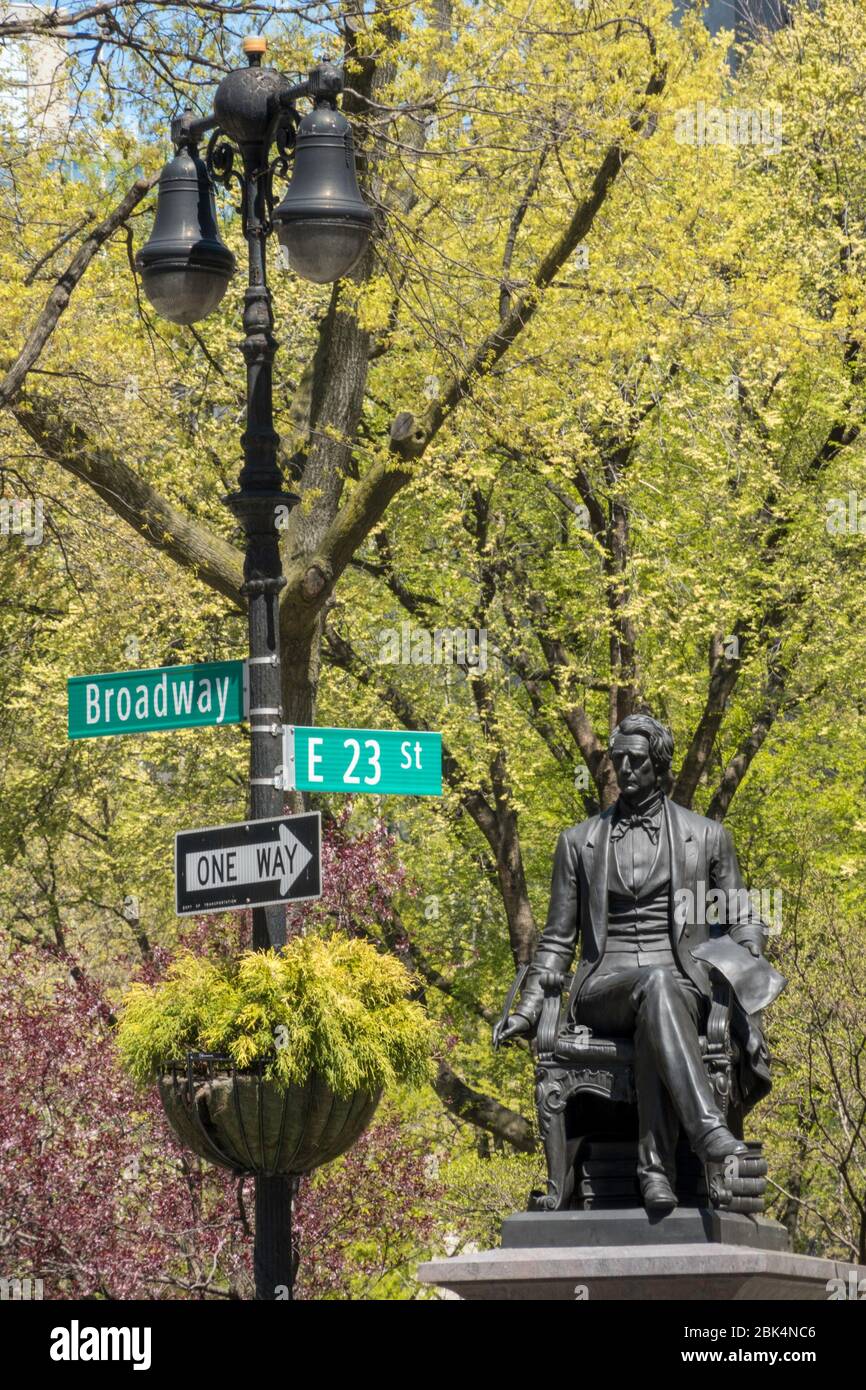 William Henry Seward, Sr. Statue, Madison Square Park, New York City ...