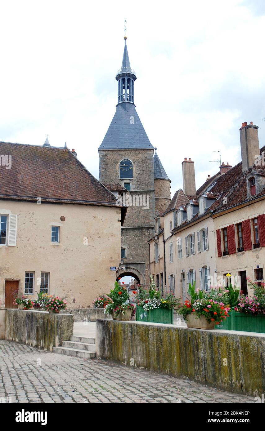 Avallon and france hi-res stock photography and images - Alamy