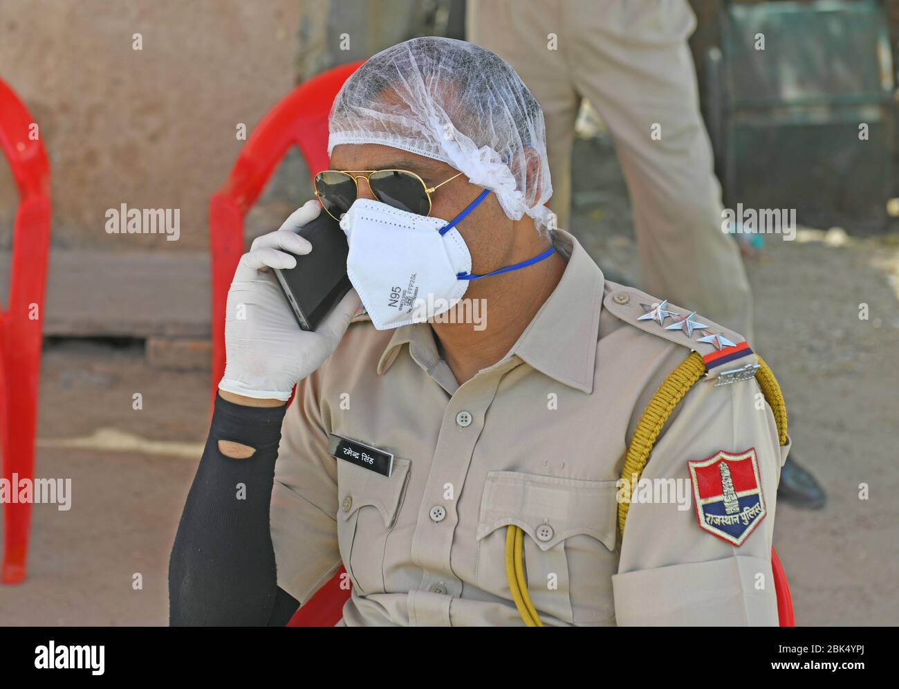 India police mask hi-res stock photography and images - Alamy