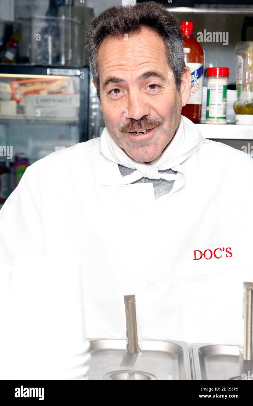 The Soup Nazi aka Larry Thomas pictured at Doc's Gourmet Cafe And Soup ...