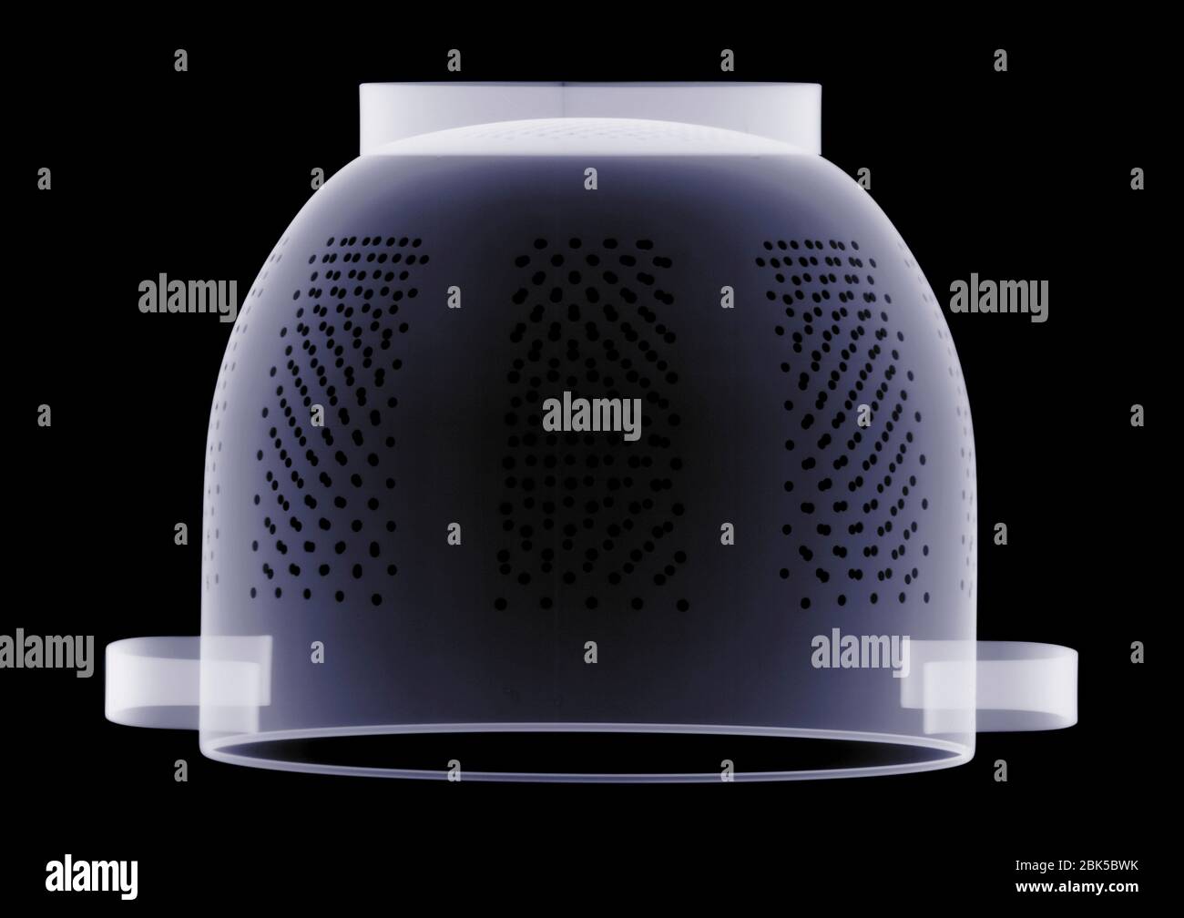 Colander drain hi-res stock photography and images - Alamy