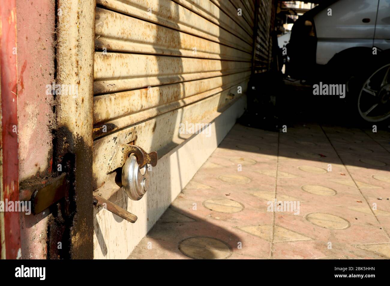 shops are close during lock-down in India Stock Photo - Alamy