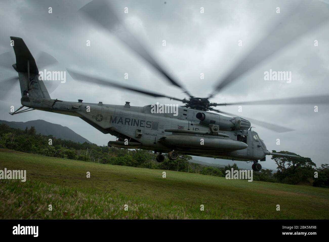 A U.S. Marine Corps CH-53 with Marine Heavy Helicopter Squadron 466 ...