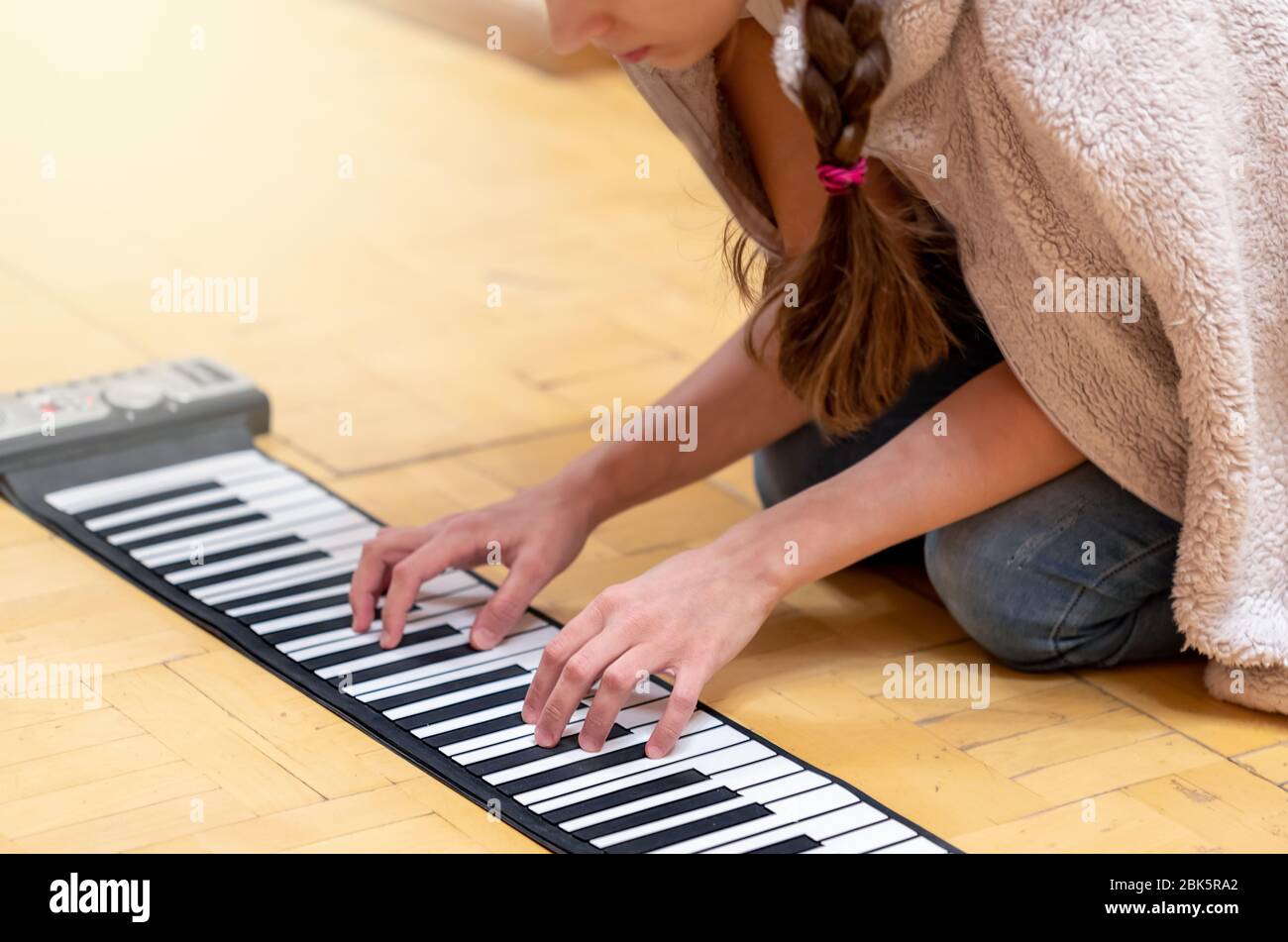 Self playing musical instrument hi-res stock photography and images - Alamy