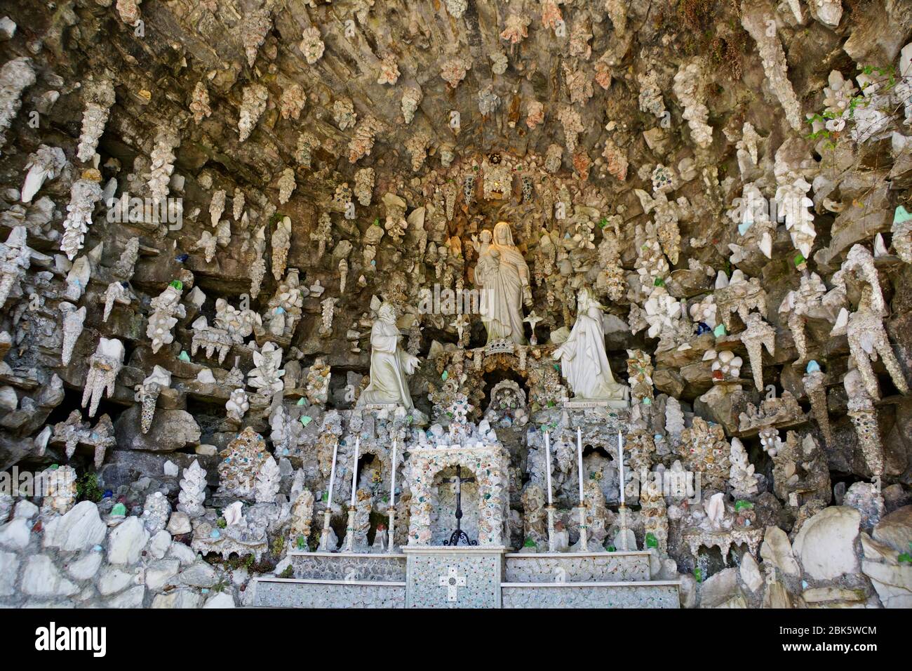 Ave Maria Grotto in Cullman Alabama Stock Photo - Alamy