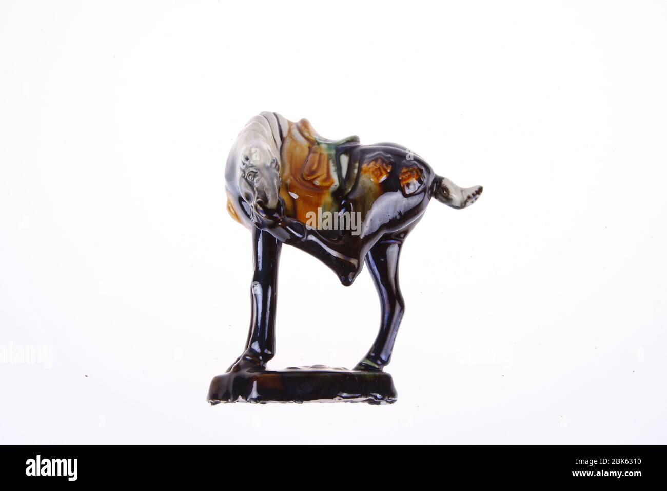 China's Tang three - color glaze horses are famous for their perfect ...