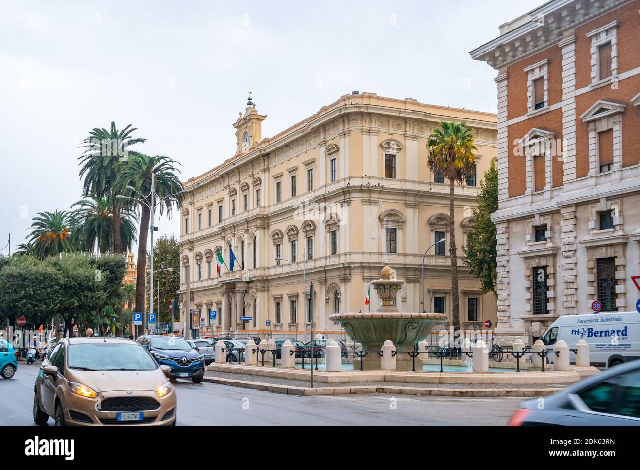 Old city bari hi-res stock photography and images - Alamy