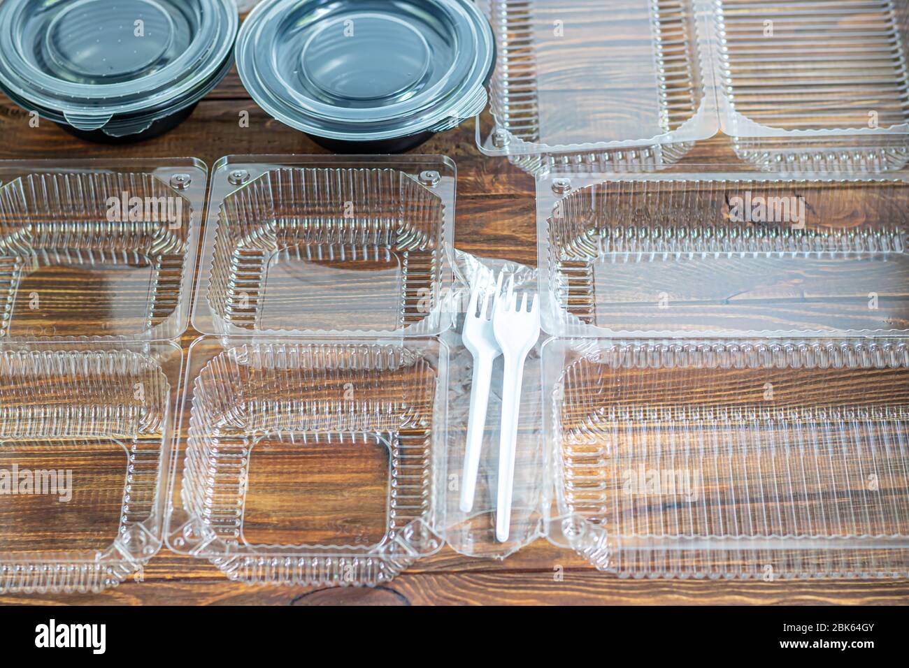 Plastic dishes for home delivery. Quarantine, diet, proper nutrition ...