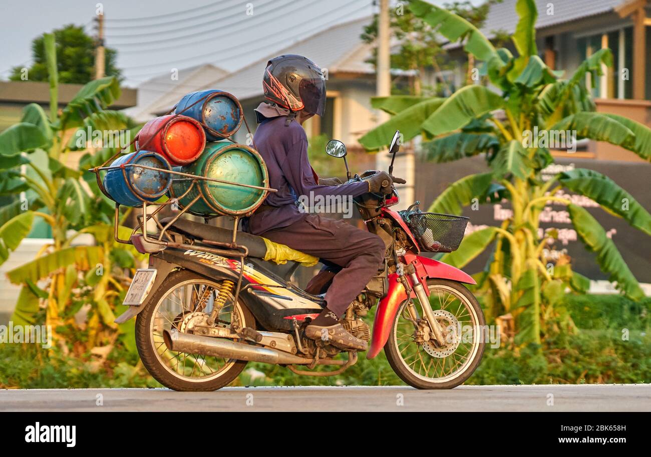 Motorcycle motorbike rider wearing mask hi-res stock photography and ...