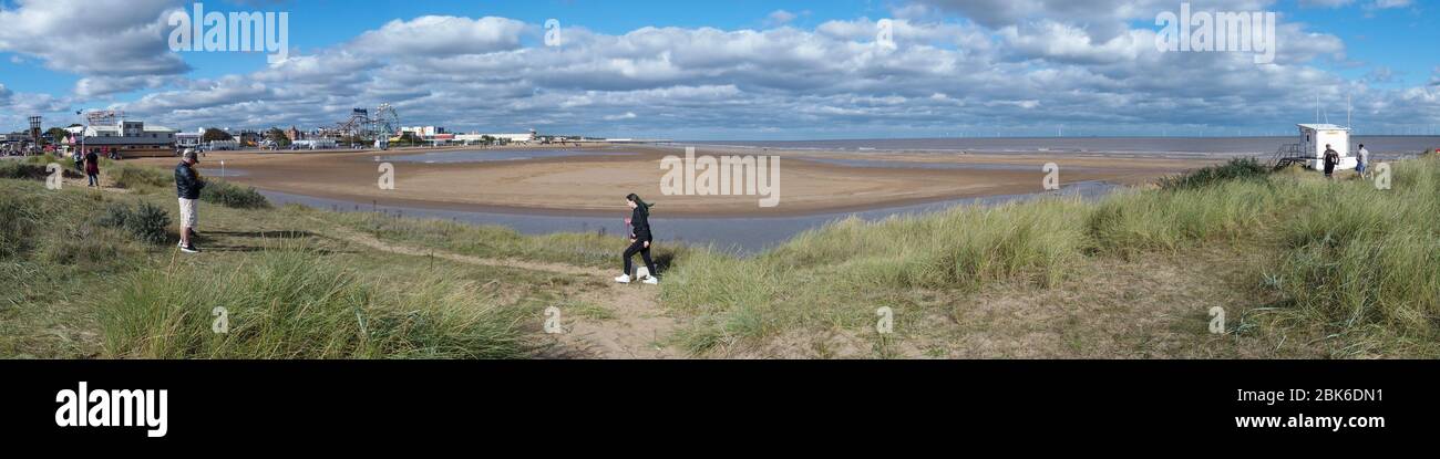 Promenade and Lifeguard Hut, The Beach, Skegness Stock Photo - Alamy