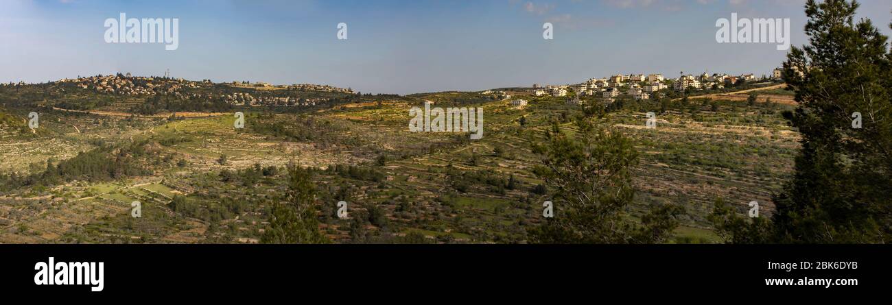 The israeli town Har Adar in close proximity to the palestinian village ...
