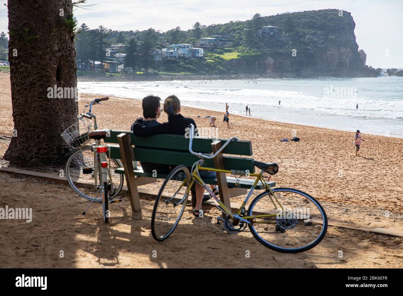 Cuddle bikes hi-res stock photography and images - Alamy