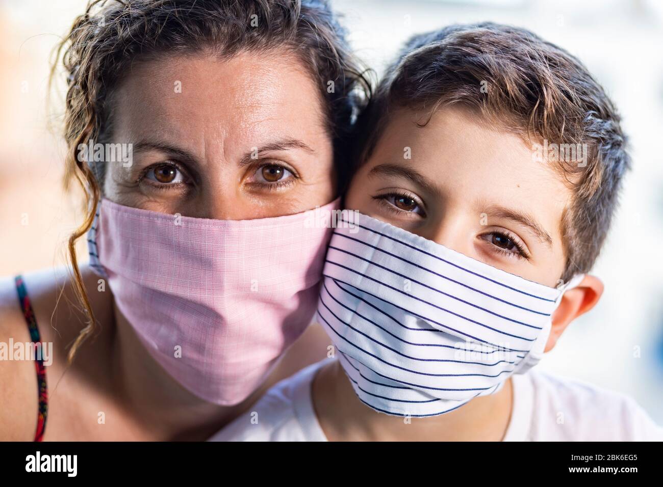 Child facemask spain hi-res stock photography and images - Alamy