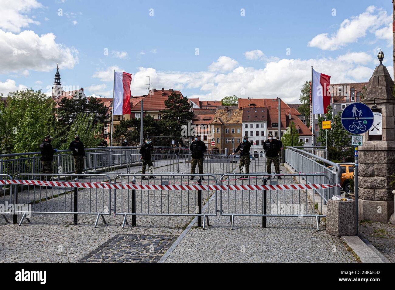 Polish german border hi-res stock photography and images - Alamy