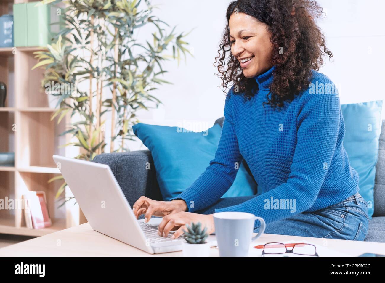 Black remote worker High Resolution Stock Photography and Images - Alamy
