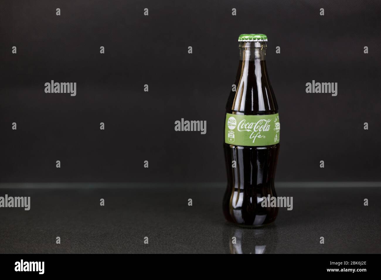 Green coca cola life logo hi-res stock photography and images - Alamy