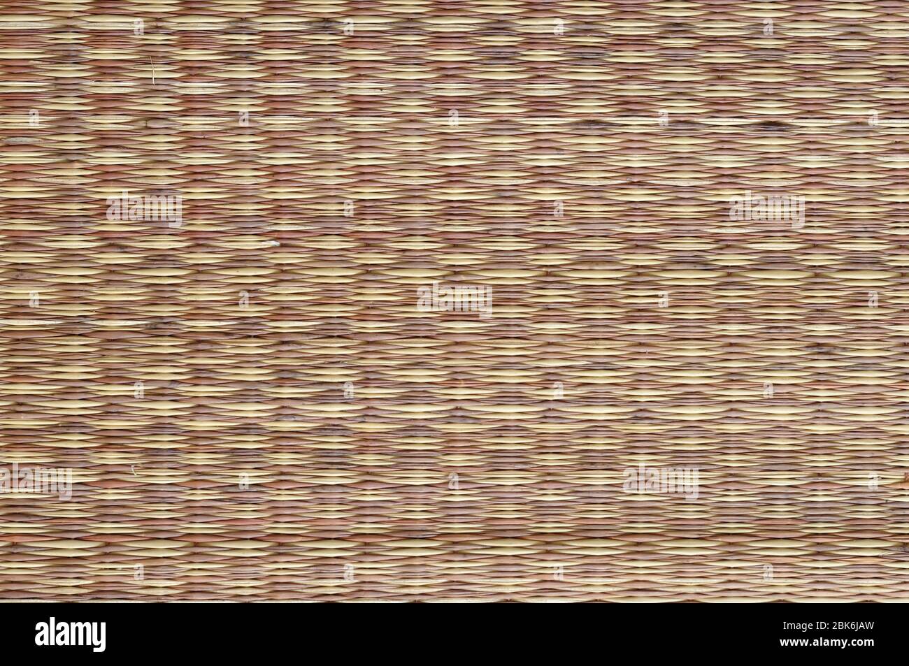 Texture of thai native weave mat Stock Photo - Alamy