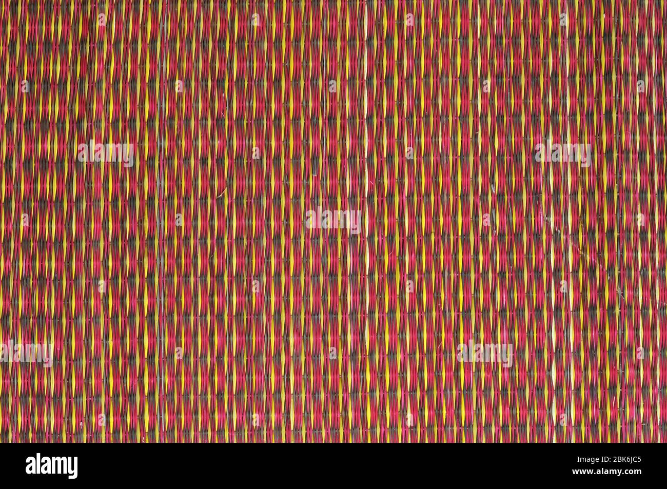 Texture of thai native weave mat Stock Photo - Alamy