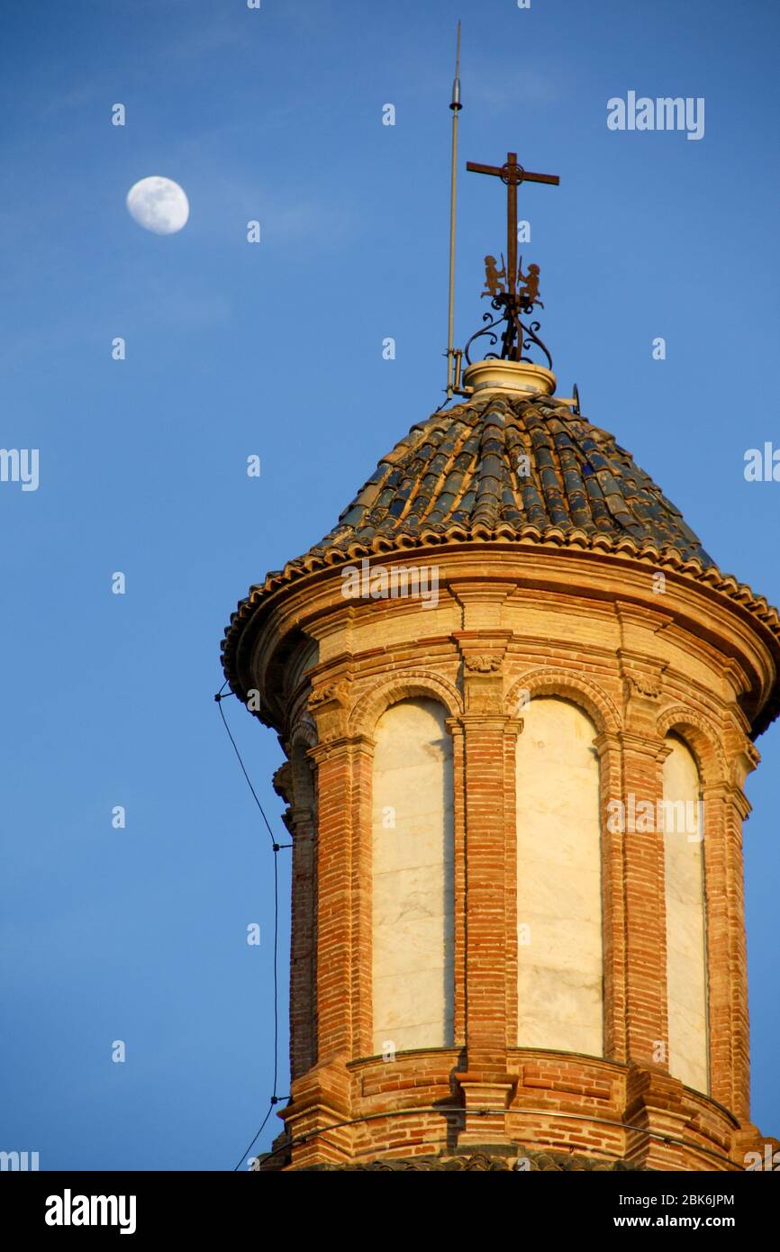 Valencia cathedral gothic architecture old town valencia hi-res stock ...