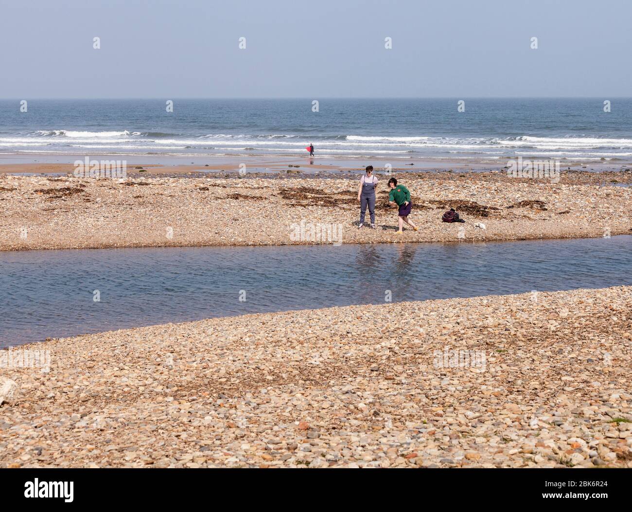 Skimming Stones High Resolution Stock Photography and Images - Alamy
