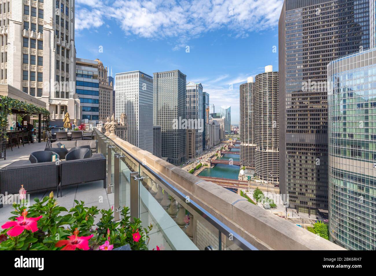 Chicago rooftop view hi-res stock photography and images - Alamy