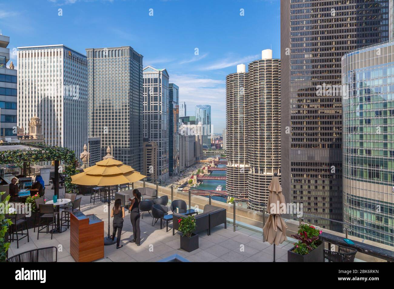 View of Chicago River from rooftop terrace, Downtown Chicago, Illinois ...