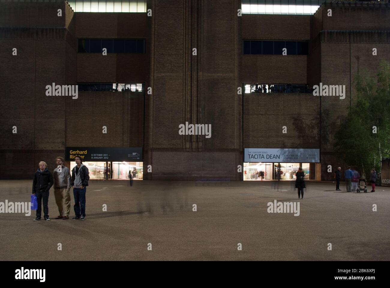 1940s Architecture Entrance Brick Power Station Converted Tate Modern ...
