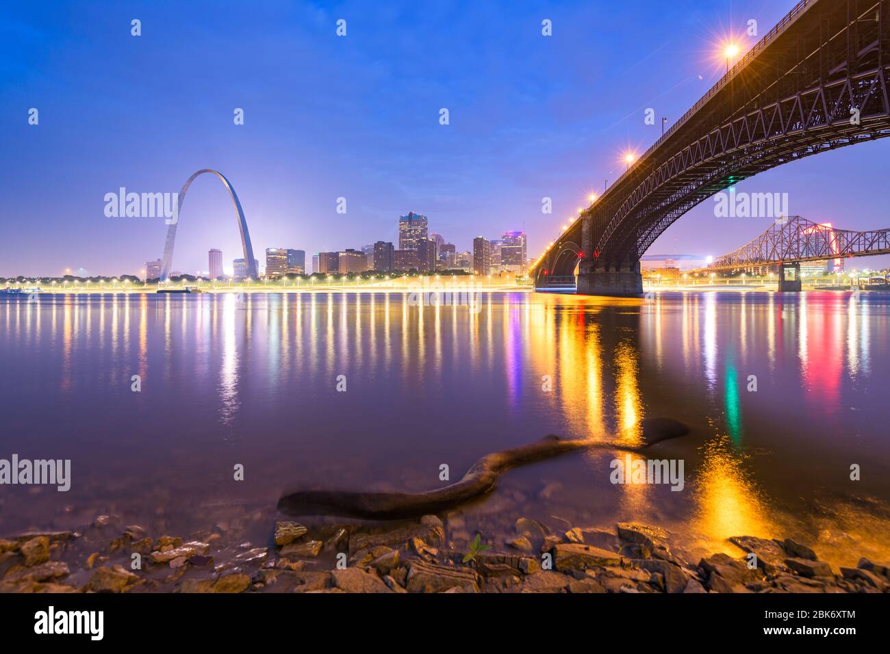 St. Louis, Missouri, USA downtown cityscape on the Mississippi River at ...