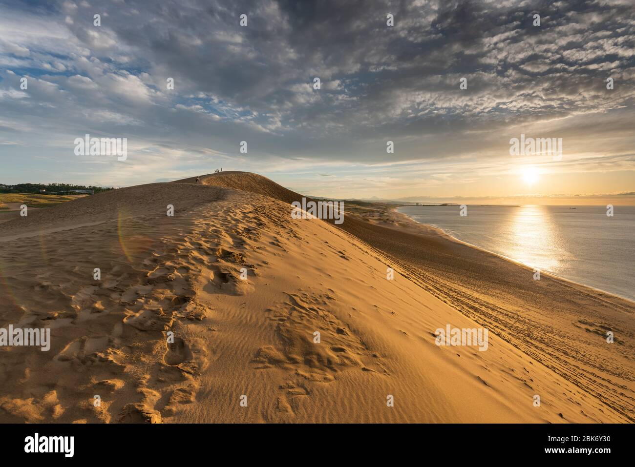 Tottori, Japan sand dunes on the Sea of Japan Stock Photo - Alamy