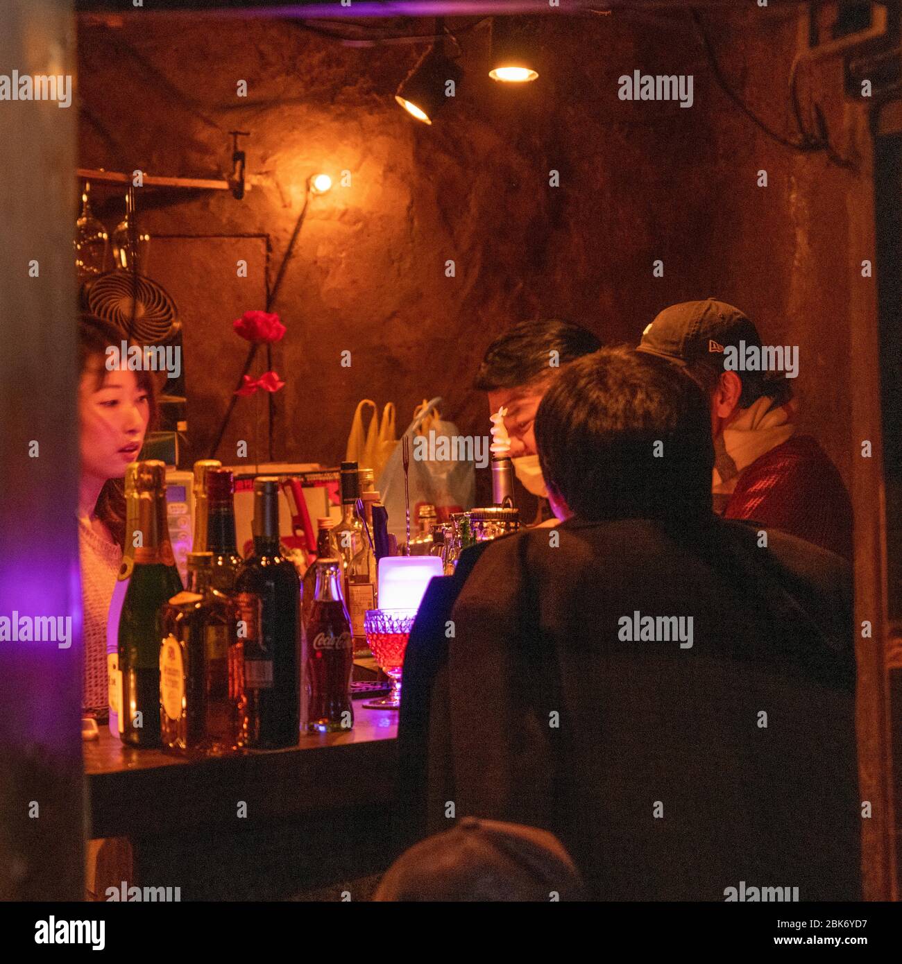 Golden Gai Bar, Shinjuku, Tokyo Stock Photo - Alamy