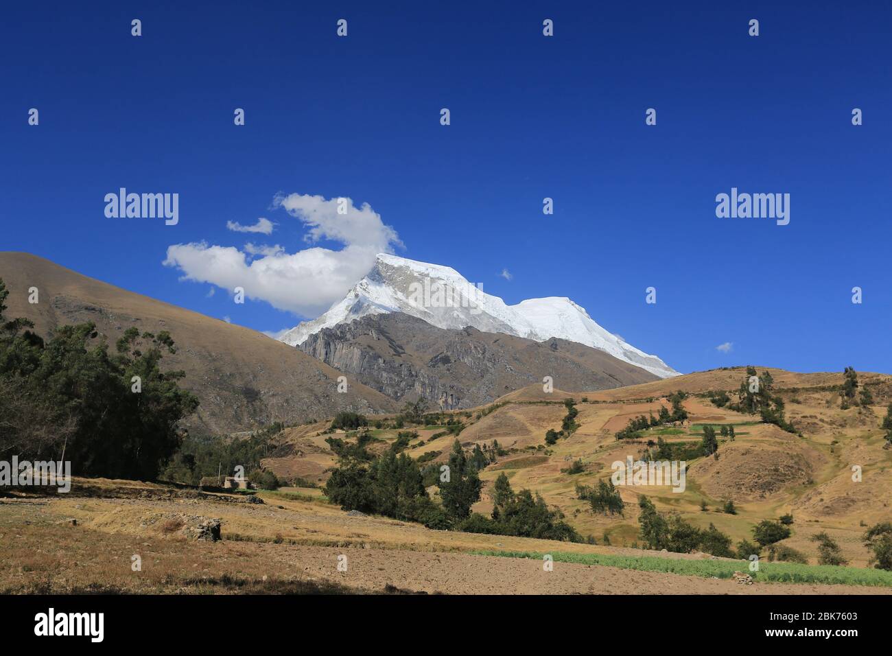 Peruvian landscapes, Huascaran national park Stock Photo - Alamy