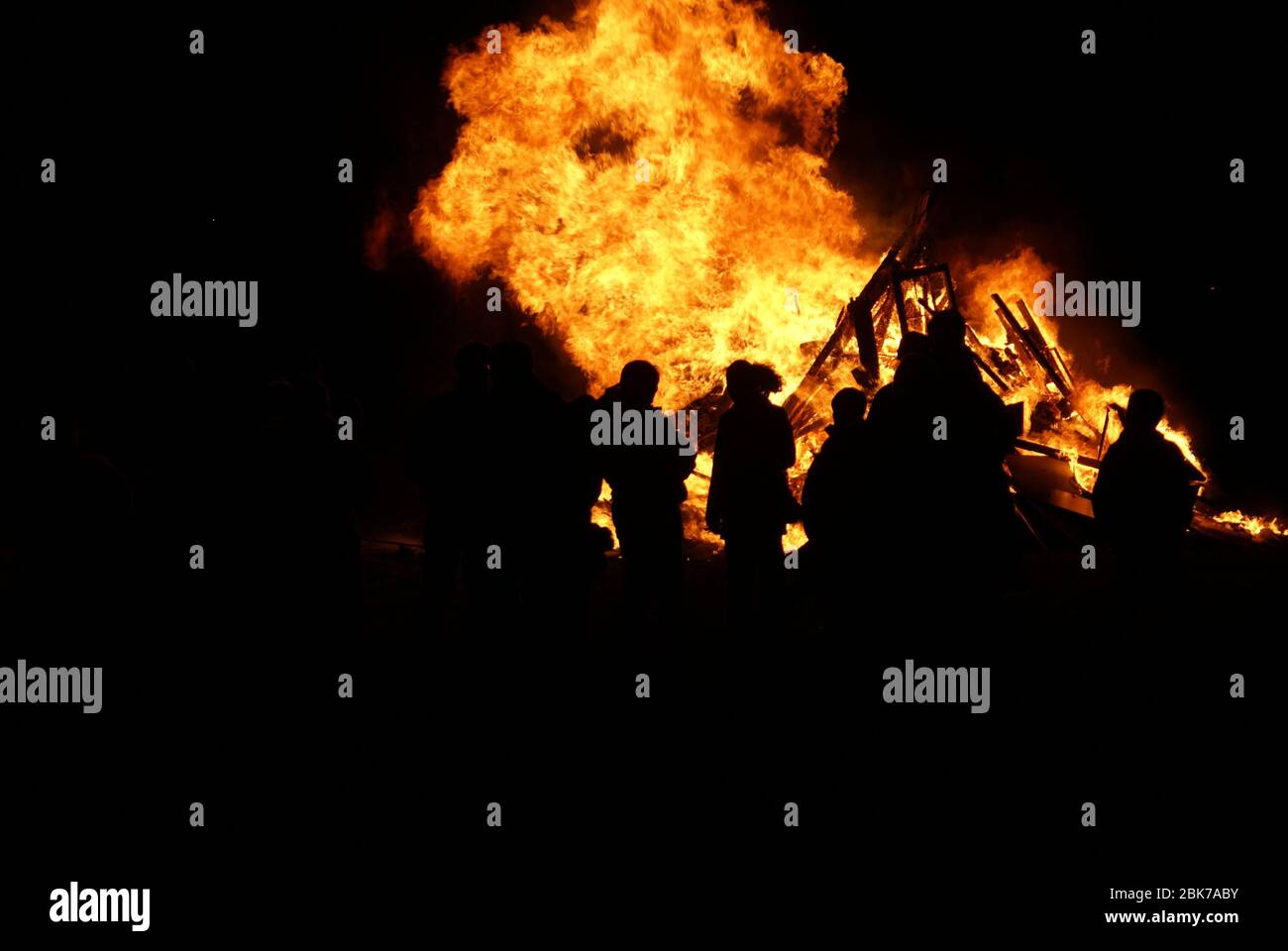 Rapid fire hi-res stock photography and images - Alamy