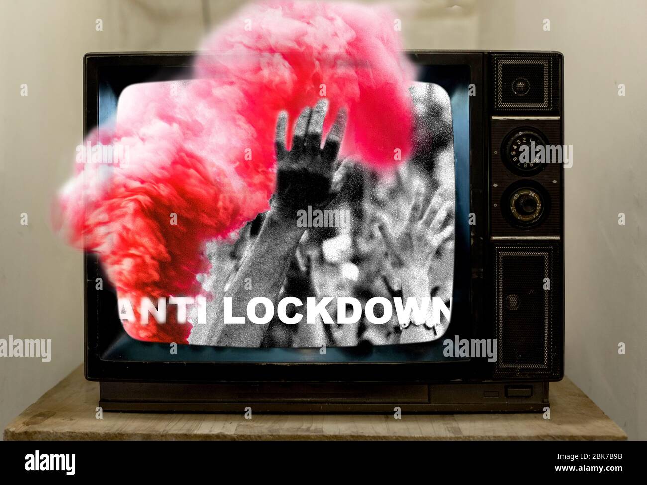 Anti tv hi-res stock photography and images - Alamy