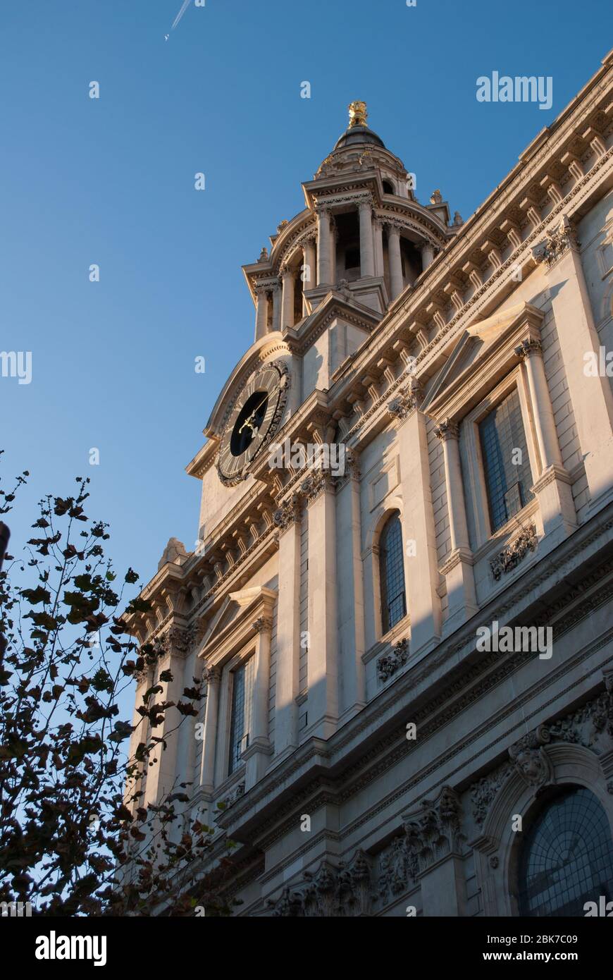 17th century english architecture hi-res stock photography and images ...