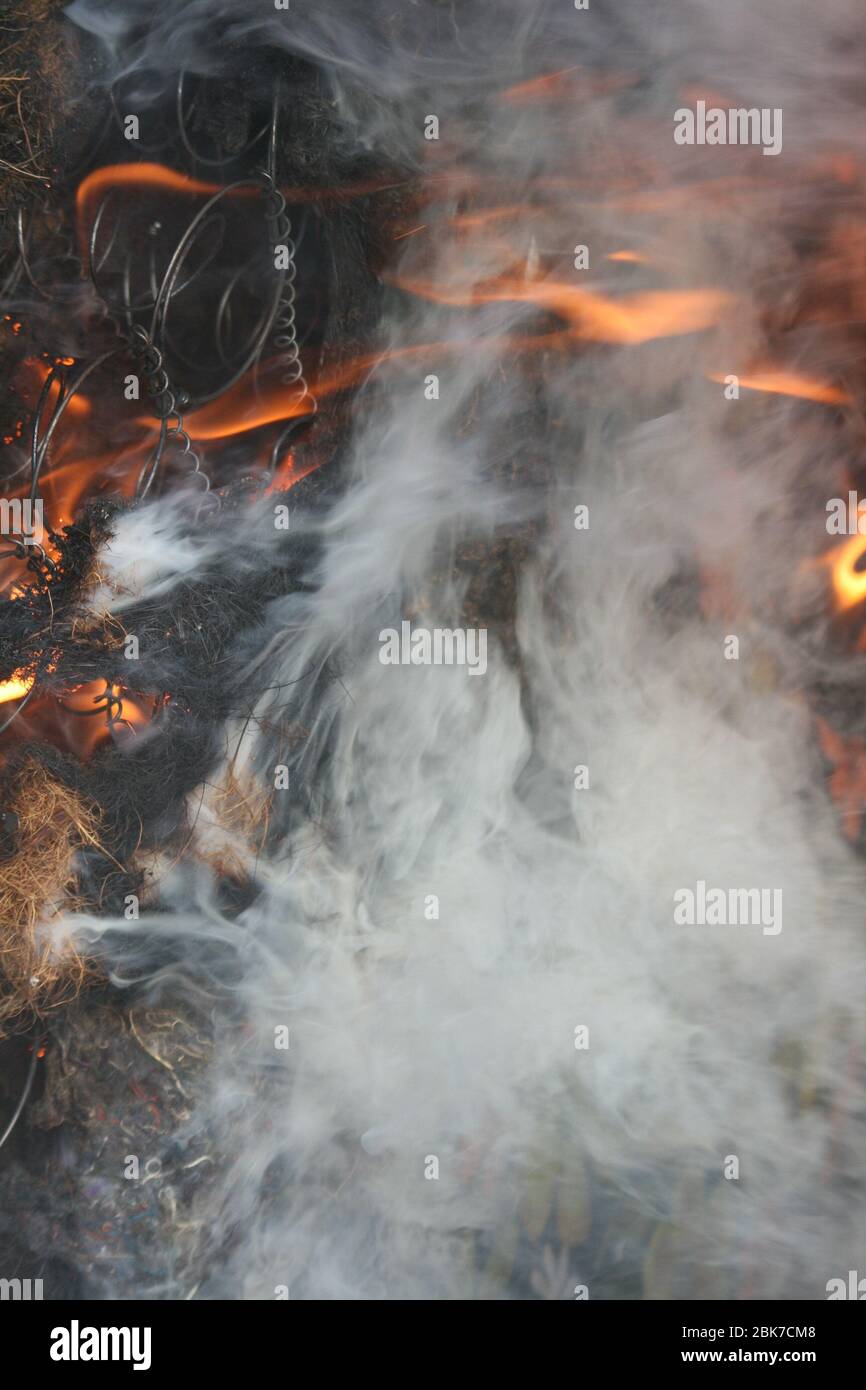 Smoke alarm bed hi-res stock photography and images - Alamy