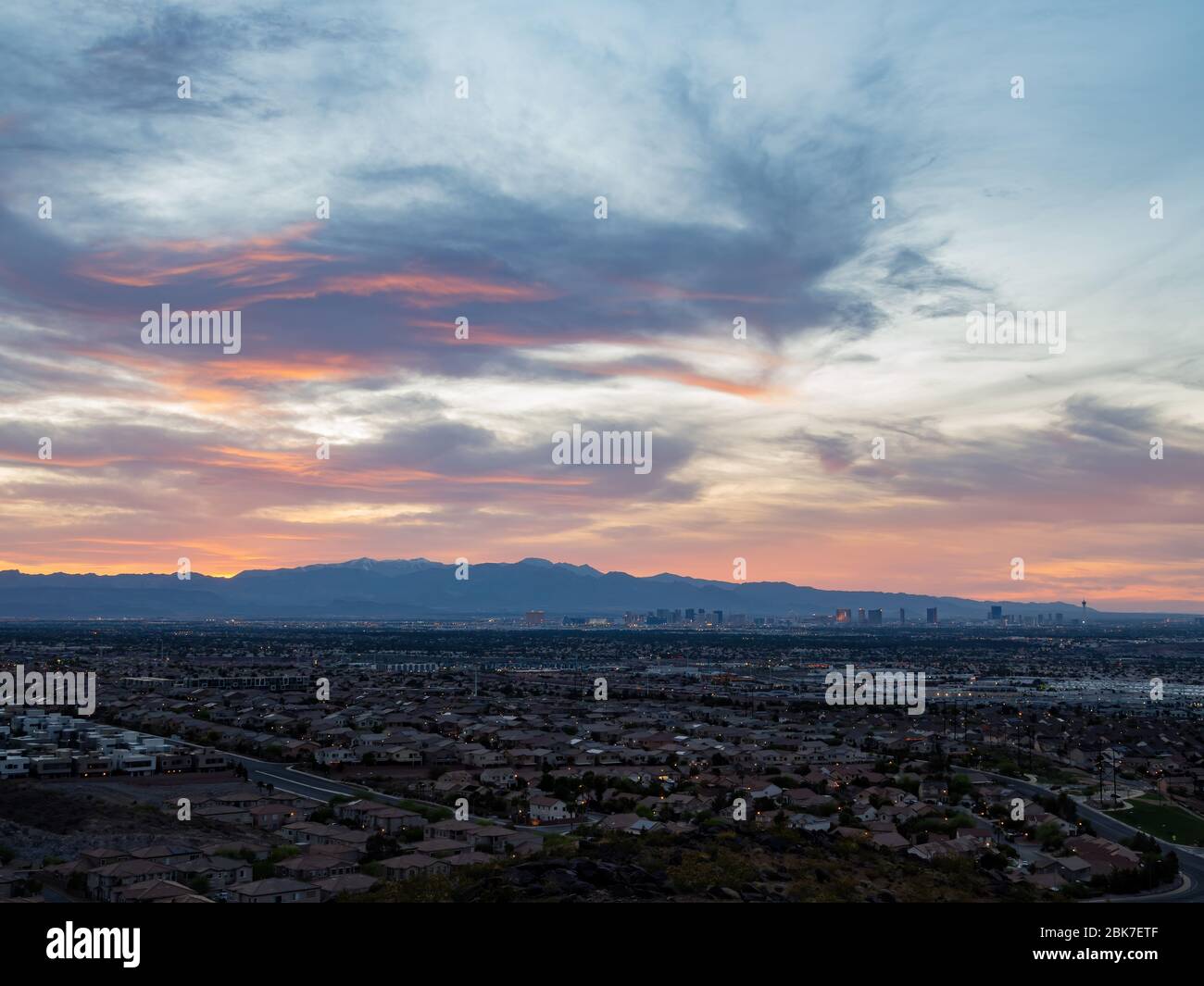 An aerial view sunset blvd sunset strip hi-res stock photography and ...
