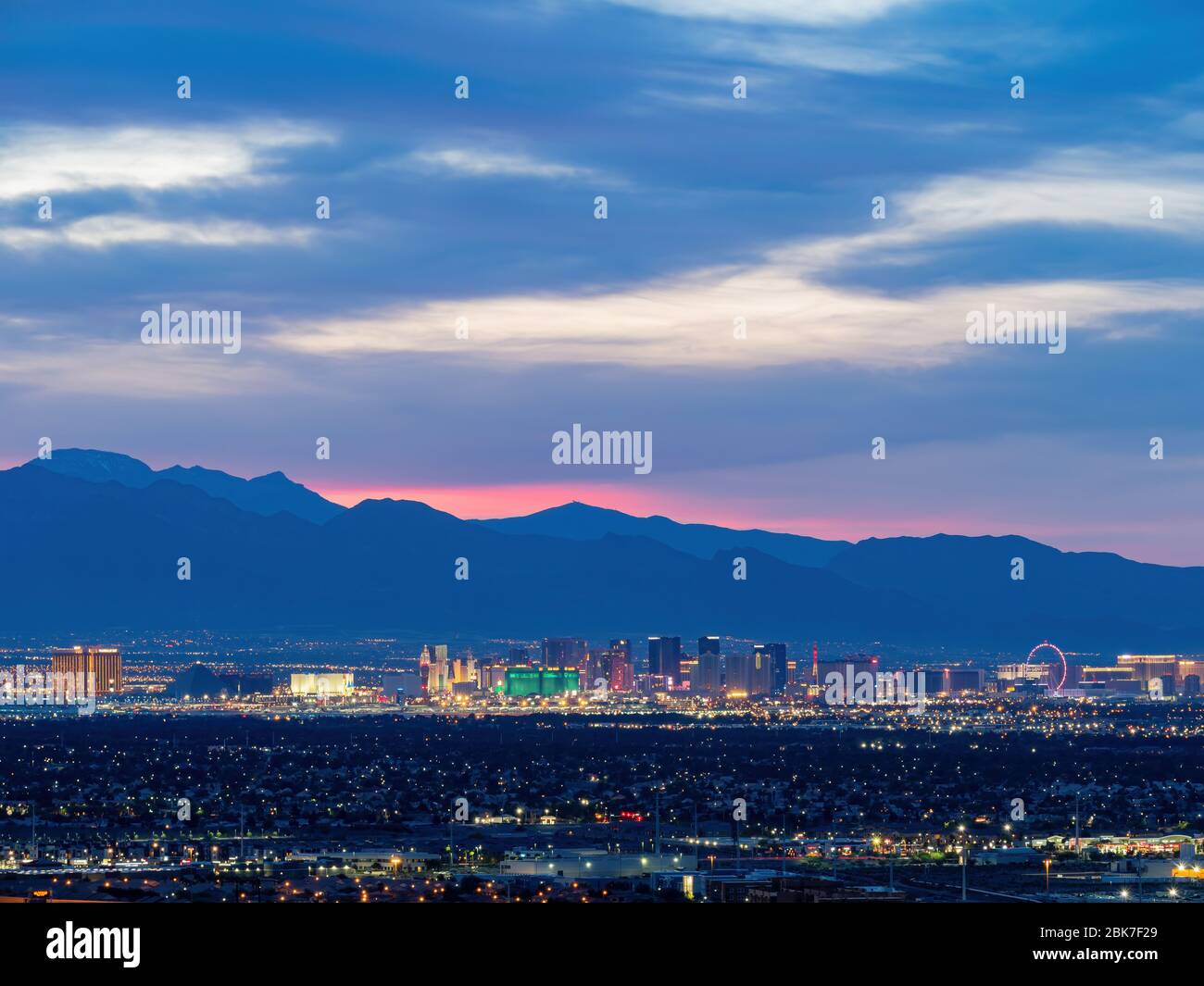 An aerial view sunset blvd sunset strip hi-res stock photography and ...