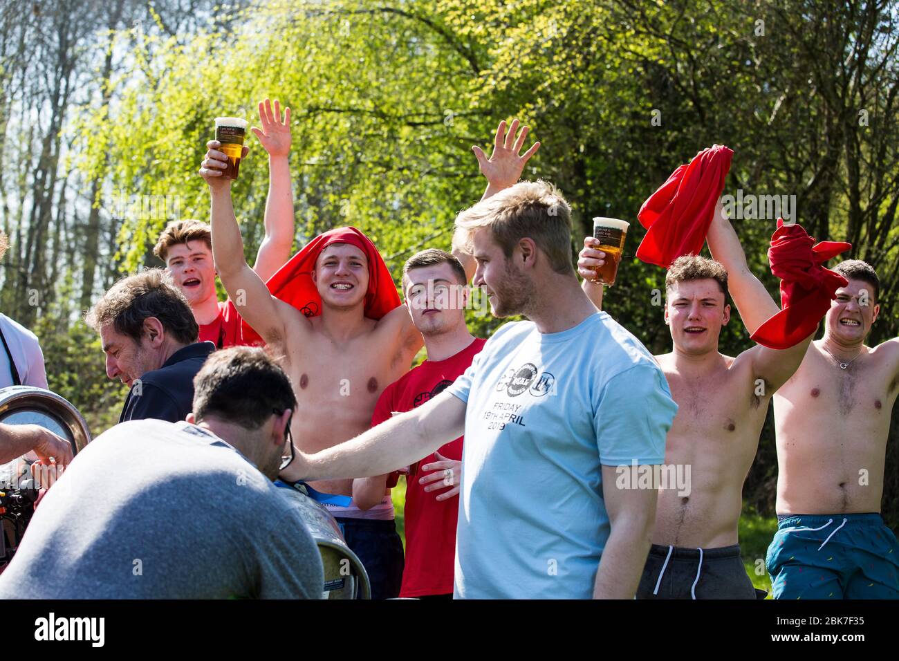 Chiddingstone Real Football, a 100 a side game of football / rugby ...