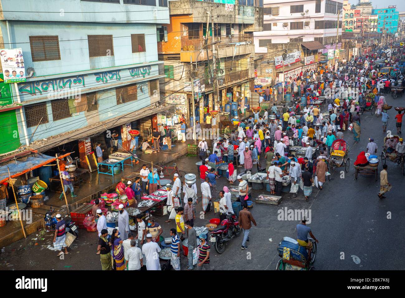 In the view of 7 am Morning in the “Morning-evening fish market” at ...